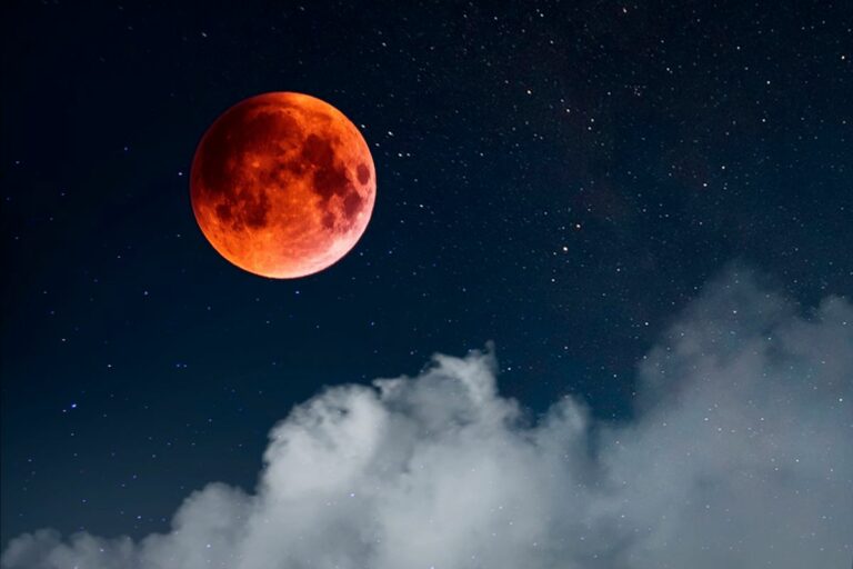 Blood Moon on Birthday Meaning: Unveiling the Astral Significance ...