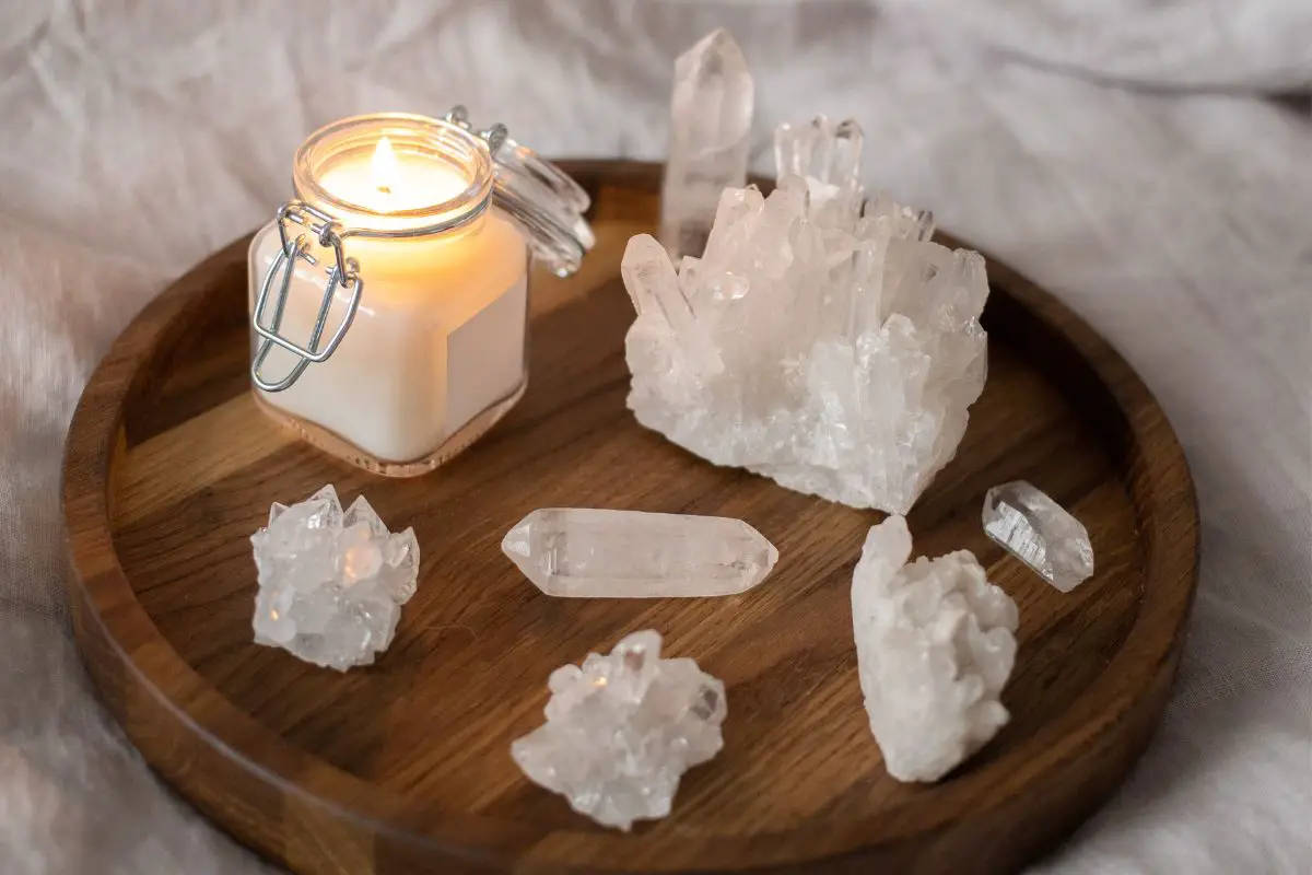 How to Make an Altar for Aphrodite: A Guide to Honoring the Goddess of ...
